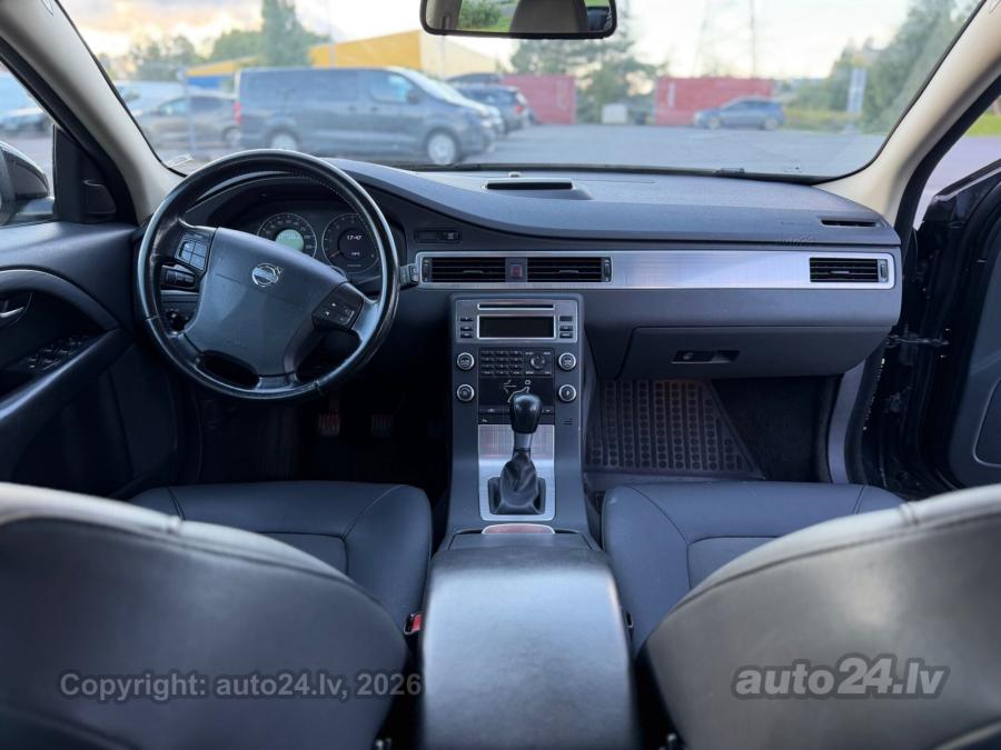 Черный Вольво В70 2009 в Таллин, объемом двигателя 2.00 л и пробегом 350 тыс. км за 3390 €, фото 8 на AUTOMOTO.COM.LV