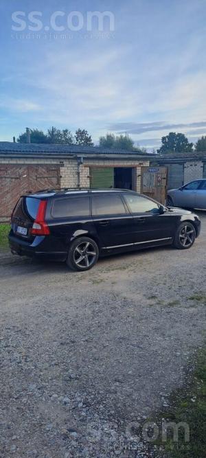 Black Volvo V70 2009 in Dobele, with an engine capacity of 2.00 L and mileage of 485 thousand km for 3650 €, photo 4 on AUTOMOTO.COM.LV