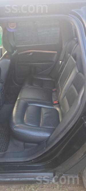 Black Volvo V70 2009 in Dobele, with an engine capacity of 2.00 L and mileage of 485 thousand km for 3650 €, photo 10 on AUTOMOTO.COM.LV