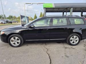 Black Volvo V70 2009 in Utena, with an engine capacity of 2.40 L and mileage of 306 thousand km for 4150 €, photo 3 on AUTOMOTO.COM.LV