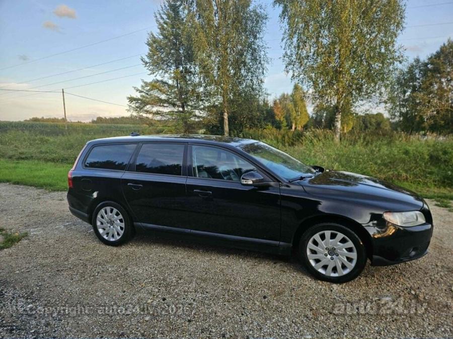 Melns Volvo V70 2009 Tallina, ar dzinēja tilpumu 2.00 L un nobraukumu 439 tūkst. km par 2500 €, foto 5 vietnē AUTOMOTO.COM.LV