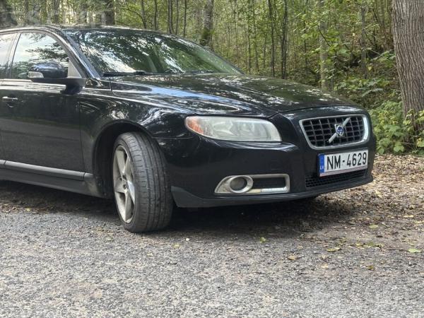 Melns Volvo V70 2009 Rīga, ar dzinēja tilpumu 2.00 L un nobraukumu 411 tūkst. km par 3250 €, foto 6 vietnē AUTOMOTO.COM.LV