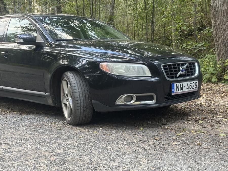 Melns Volvo V70 2009 Rīga, ar dzinēja tilpumu 2.00 L un nobraukumu 411 tūkst. km par 3250 €, foto 6 vietnē AUTOMOTO.COM.LV