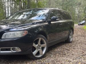 Melns Volvo V70 2009 Rīga, ar dzinēja tilpumu 2.00 L un nobraukumu 411 tūkst. km par 3250 €, foto 7 vietnē AUTOMOTO.COM.LV
