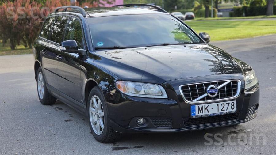 Melns Volvo V70 2009 Jūrmala, ar dzinēja tilpumu 2.40 L un nobraukumu 0 tūkst. km par 3990 €, foto 4 vietnē AUTOMOTO.COM.LV