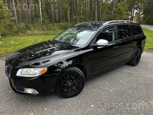 Melns Volvo V70 2009 Jūrmala, ar dzinēja tilpumu 2.40 L un nobraukumu 0 tūkst. km par 4290 €, foto 3 vietnē AUTOMOTO.COM.LV