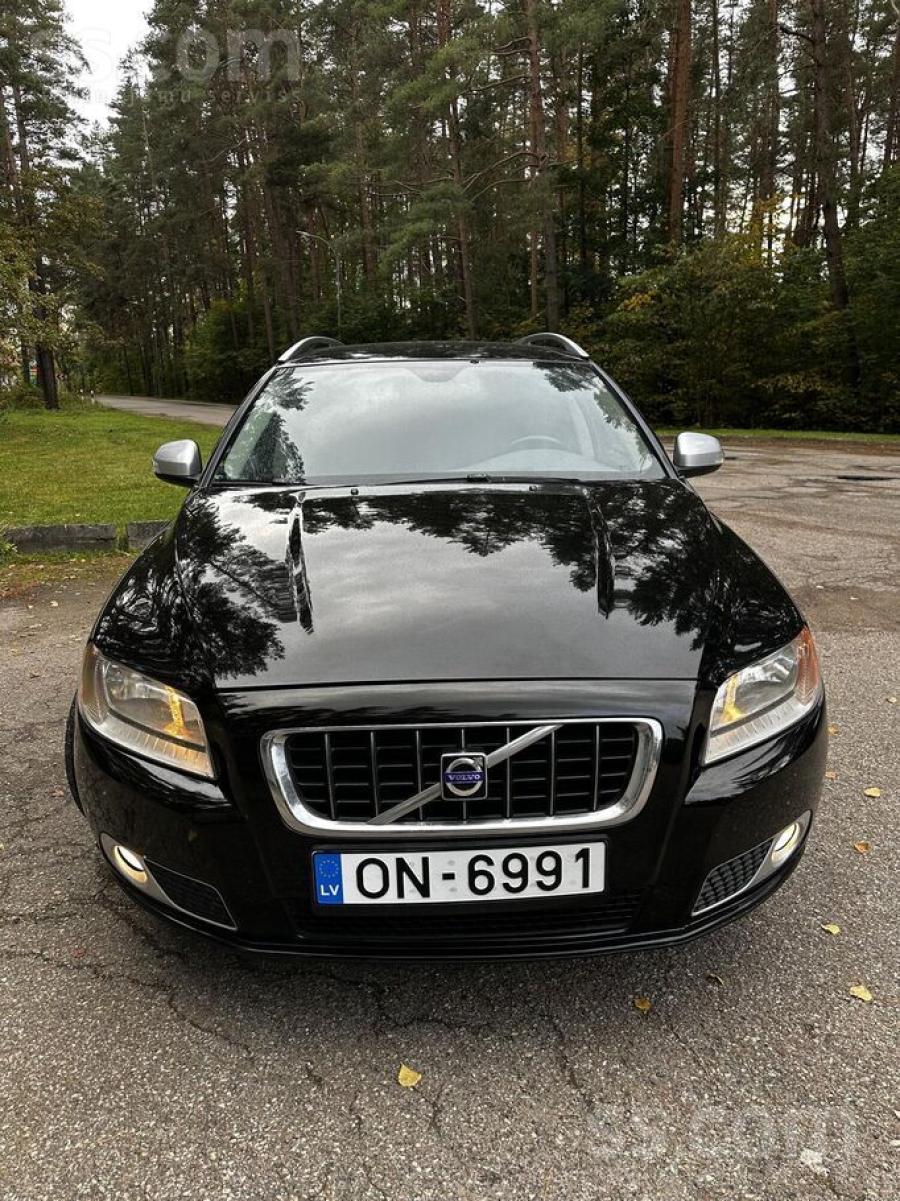Melns Volvo V70 2009 Jūrmala, ar dzinēja tilpumu 2.40 L un nobraukumu 0 tūkst. km par 4290 €, foto 5 vietnē AUTOMOTO.COM.LV