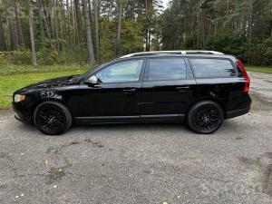 Melns Volvo V70 2009 Jūrmala, ar dzinēja tilpumu 2.40 L un nobraukumu 0 tūkst. km par 4290 €, foto 10 vietnē AUTOMOTO.COM.LV