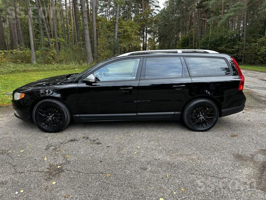 Melns Volvo V70 2009 Jūrmala, ar dzinēja tilpumu 2.40 L un nobraukumu 0 tūkst. km par 4290 €, foto 10 vietnē AUTOMOTO.COM.LV