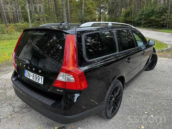 Melns Volvo V70 2009 Jūrmala, ar dzinēja tilpumu 2.40 L un nobraukumu 0 tūkst. km par 4290 €, foto 11 vietnē AUTOMOTO.COM.LV