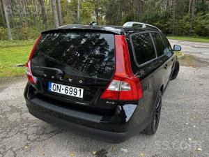 Melns Volvo V70 2009 Jūrmala, ar dzinēja tilpumu 2.40 L un nobraukumu 0 tūkst. km par 4290 €, foto 13 vietnē AUTOMOTO.COM.LV