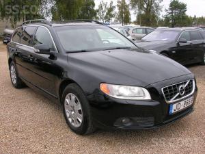 Black Volvo V70 2009 in Riga, with an engine capacity of 2.40 L and mileage of 0 thousand km for 3750 €, photo 3 on AUTOMOTO.COM.LV