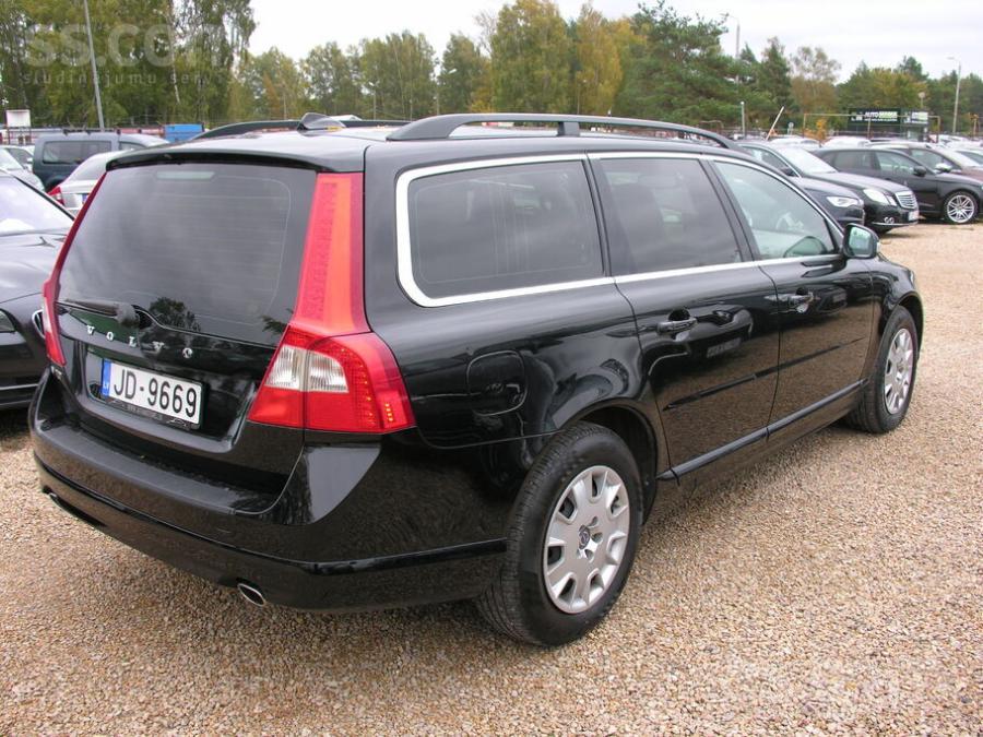 Black Volvo V70 2009 in Riga, with an engine capacity of 2.40 L and mileage of 0 thousand km for 3750 €, photo 4 on AUTOMOTO.COM.LV
