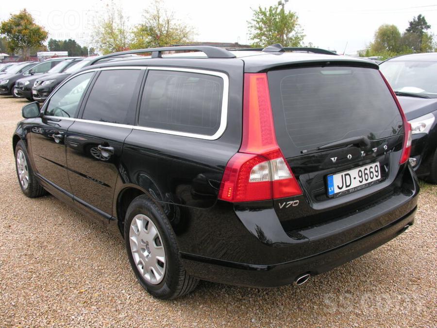 Black Volvo V70 2009 in Riga, with an engine capacity of 2.40 L and mileage of 0 thousand km for 3750 €, photo 5 on AUTOMOTO.COM.LV
