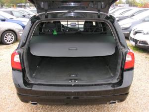 Black Volvo V70 2009 in Riga, with an engine capacity of 2.40 L and mileage of 0 thousand km for 3750 €, photo 6 on AUTOMOTO.COM.LV