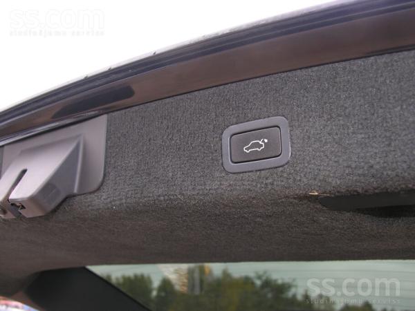 Black Volvo V70 2009 in Riga, with an engine capacity of 2.40 L and mileage of 0 thousand km for 3750 €, photo 7 on AUTOMOTO.COM.LV