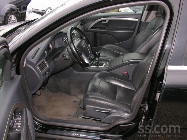 Black Volvo V70 2009 in Riga, with an engine capacity of 2.40 L and mileage of 0 thousand km for 3750 €, photo 11 on AUTOMOTO.COM.LV