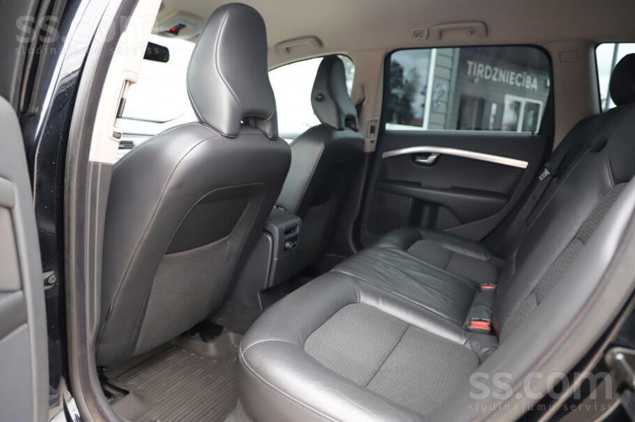 Melns Volvo V70 2010 Tukums, ar dzinēja tilpumu 2.40 L un nobraukumu 319 tūkst. km par 3900 €, foto 14 vietnē AUTOMOTO.COM.LV