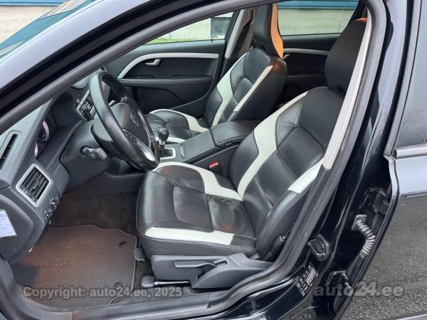 Melns Volvo V70 2010 Rapla, ar dzinēja tilpumu 2.00 L un nobraukumu 395 tūkst. km par 5700 €, foto 11 vietnē AUTOMOTO.COM.LV