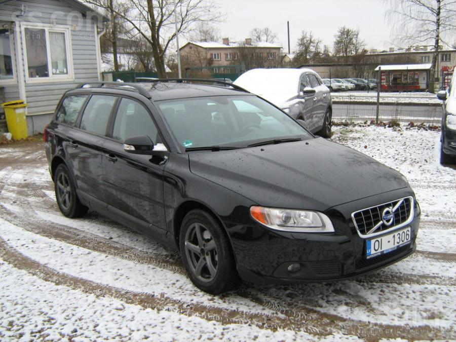 Melns Volvo V70 2010 Rēzekne, ar dzinēja tilpumu 2.00 L un nobraukumu 289 tūkst. km par 4300 €, foto 3 vietnē AUTOMOTO.COM.LV
