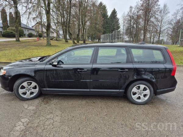 Melns Volvo V70 2010 Ludza, ar dzinēja tilpumu 2.00 L un nobraukumu 255 tūkst. km par 4250 €, foto 4 vietnē AUTOMOTO.COM.LV