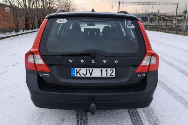 Black Volvo V70 2010 in Siauliai, with an engine capacity of 2.00 L and mileage of 349 thousand km for 2150 €, photo 5 on AUTOMOTO.COM.LV