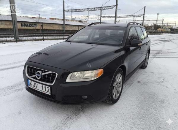 Black Volvo V70 2010 in Siauliai, with an engine capacity of 2.00 L and mileage of 349 thousand km for 2150 €, photo 2 on AUTOMOTO.COM.LV