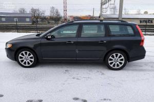 Black Volvo V70 2010 in Siauliai, with an engine capacity of 2.00 L and mileage of 349 thousand km for 2150 €, photo 8 on AUTOMOTO.COM.LV