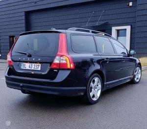 Melns Volvo V70 2010 Kauņa, ar dzinēja tilpumu 1.56 L un nobraukumu 194 tūkst. km par 2950 €, foto 3 vietnē AUTOMOTO.COM.LV
