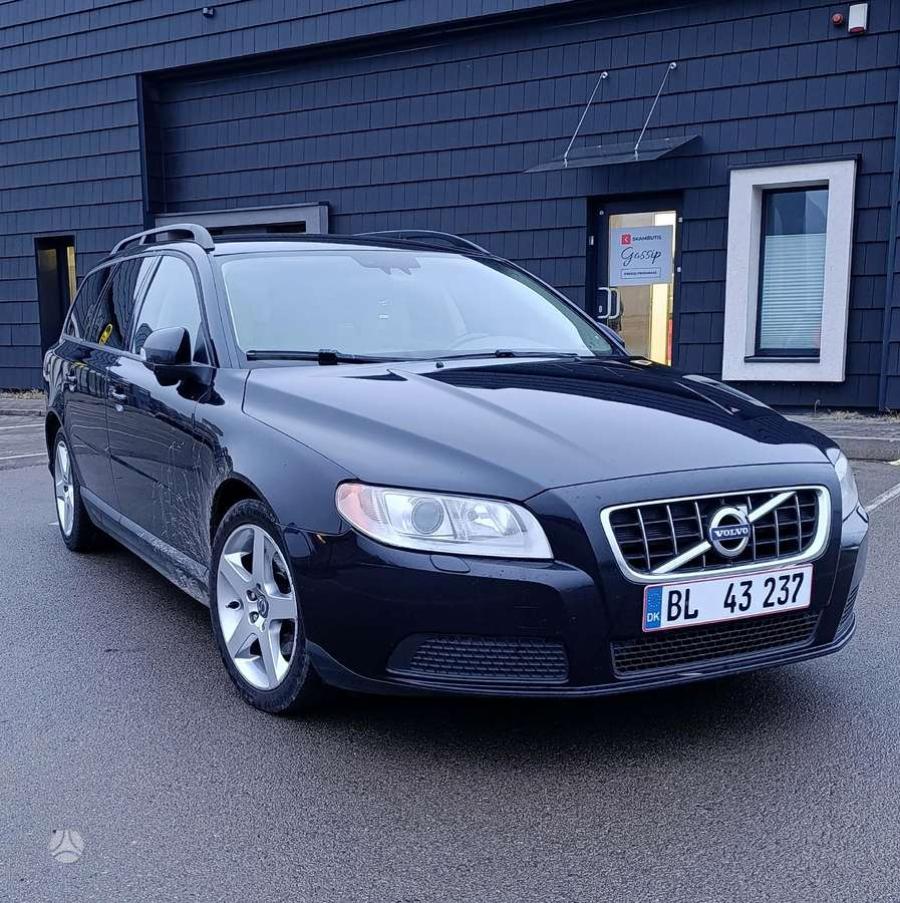 Melns Volvo V70 2010 Kauņa, ar dzinēja tilpumu 1.56 L un nobraukumu 194 tūkst. km par 2950 €, foto 4 vietnē AUTOMOTO.COM.LV