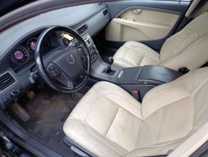 Melns Volvo V70 2010 Kauņa, ar dzinēja tilpumu 1.56 L un nobraukumu 194 tūkst. km par 2950 €, foto 7 vietnē AUTOMOTO.COM.LV