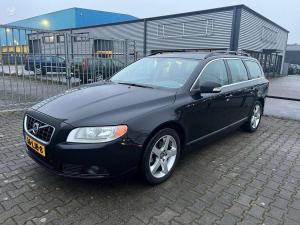 Black Volvo V70 2010 in Vilnius, with an engine capacity of 2.40 L and mileage of 322 thousand km for 4300 €, photo  on AUTOMOTO.COM.LV
