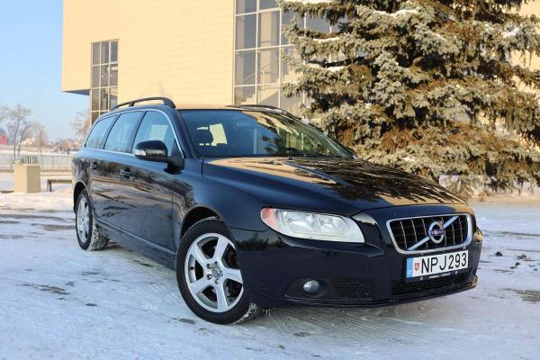 Black Volvo V70 2010 in Alytus, with an engine capacity of 2.40 L and mileage of 274 thousand km for 4600 €, photo 2 on AUTOMOTO.COM.LV