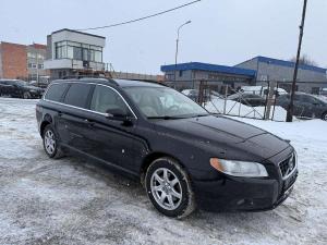 Black Volvo V70 2010 in Siauliai, with an engine capacity of 2.00 L and mileage of 308 thousand km for 3650 €, photo 5 on AUTOMOTO.COM.LV
