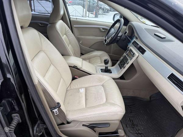 Melns Volvo V70 2010 Šauļi, ar dzinēja tilpumu 2.00 L un nobraukumu 308 tūkst. km par 3650 €, foto 10 vietnē AUTOMOTO.COM.LV