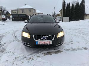 Melns Volvo V70 2010 Utena, ar dzinēja tilpumu 2.00 L un nobraukumu 335 tūkst. km par 4650 €, foto 2 vietnē AUTOMOTO.COM.LV