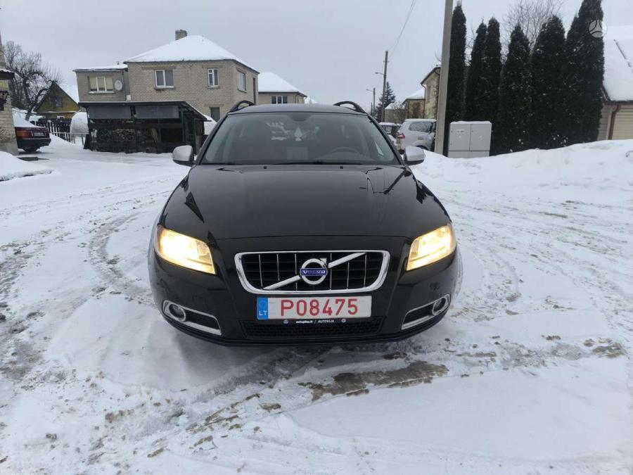 Melns Volvo V70 2010 Utena, ar dzinēja tilpumu 2.00 L un nobraukumu 335 tūkst. km par 4650 €, foto 2 vietnē AUTOMOTO.COM.LV