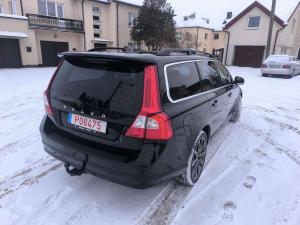 Melns Volvo V70 2010 Utena, ar dzinēja tilpumu 2.00 L un nobraukumu 335 tūkst. km par 4650 €, foto 10 vietnē AUTOMOTO.COM.LV