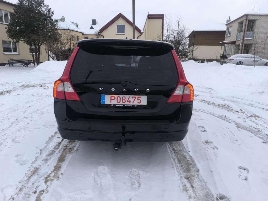 Melns Volvo V70 2010 Utena, ar dzinēja tilpumu 2.00 L un nobraukumu 335 tūkst. km par 4650 €, foto 11 vietnē AUTOMOTO.COM.LV
