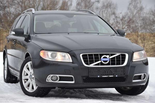 Black Volvo V70 2010 in Vilnius, with an engine capacity of 2.40 L and mileage of 277 thousand km for 4500 €, photo 1 on AUTOMOTO.COM.LV