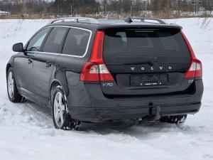 Black Volvo V70 2010 in Vilnius, with an engine capacity of 2.00 L and mileage of 313 thousand km for 4500 €, photo 5 on AUTOMOTO.COM.LV