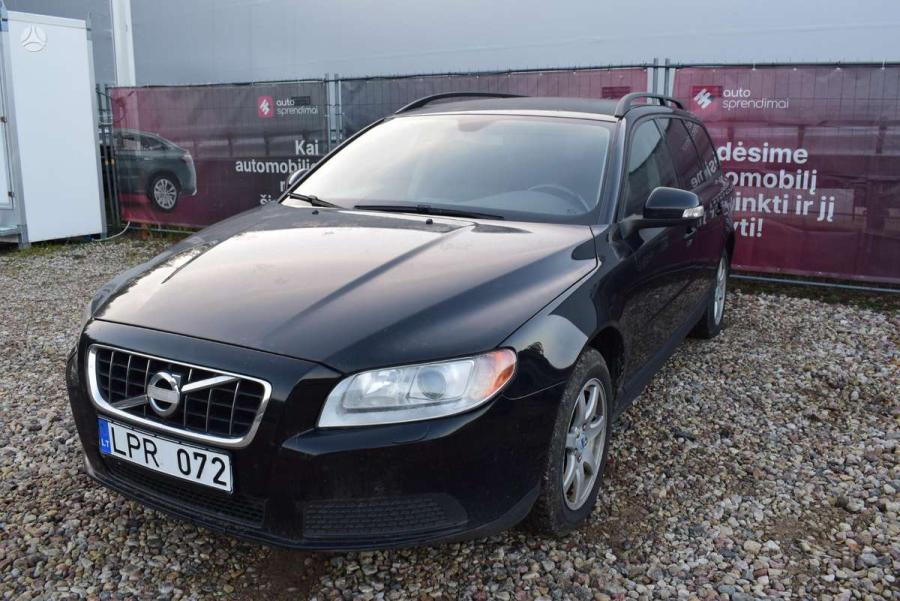 Black Volvo V70 2010 in Vilnius, with an engine capacity of 2.00 L and mileage of 375 thousand km for 3000 €, photo 3 on AUTOMOTO.COM.LV