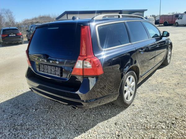 Black Volvo V70 2010 in Tartu, with an engine capacity of 2.40 L and mileage of 199 thousand km for 6900 €, photo 9 on AUTOMOTO.COM.LV