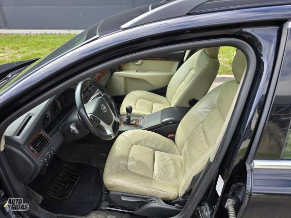 Black Volvo V70 2010 in Vilnius, with an engine capacity of 2.00 L and mileage of 423 thousand km for 2500 €, photo 9 on AUTOMOTO.COM.LV