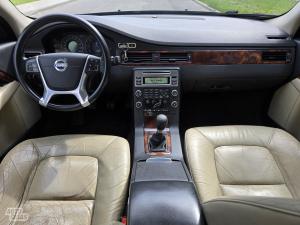 Black Volvo V70 2010 in Vilnius, with an engine capacity of 2.00 L and mileage of 423 thousand km for 2500 €, photo 11 on AUTOMOTO.COM.LV