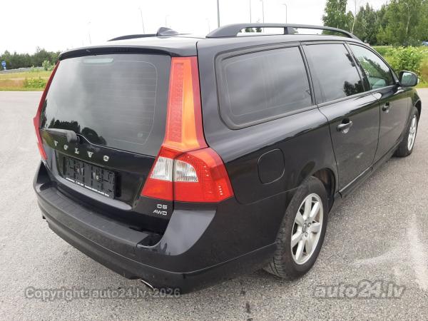 Melns Volvo V70 2010 Tartu, ar dzinēja tilpumu 2.40 L un nobraukumu 199 tūkst. km par 6500 €, foto 8 vietnē AUTOMOTO.COM.LV