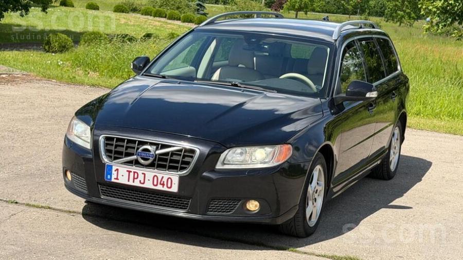Melns Volvo V70 2010 Aizkraukle, ar dzinēja tilpumu 1.60 L un nobraukumu 283 tūkst. km par 2270 €, foto 1 vietnē AUTOMOTO.COM.LV