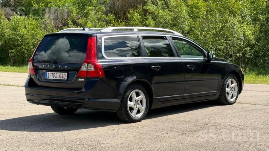Melns Volvo V70 2010 Aizkraukle, ar dzinēja tilpumu 1.60 L un nobraukumu 283 tūkst. km par 2270 €, foto 4 vietnē AUTOMOTO.COM.LV