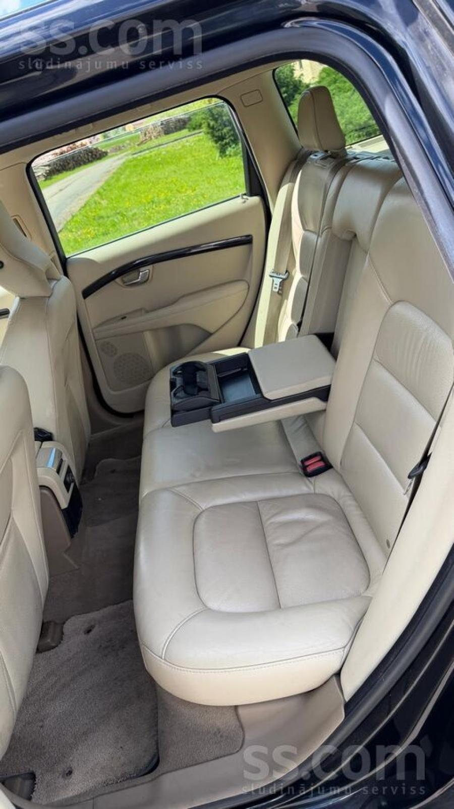 Melns Volvo V70 2010 Aizkraukle, ar dzinēja tilpumu 1.60 L un nobraukumu 283 tūkst. km par 2270 €, foto 7 vietnē AUTOMOTO.COM.LV