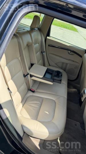 Melns Volvo V70 2010 Aizkraukle, ar dzinēja tilpumu 1.60 L un nobraukumu 283 tūkst. km par 2270 €, foto 12 vietnē AUTOMOTO.COM.LV